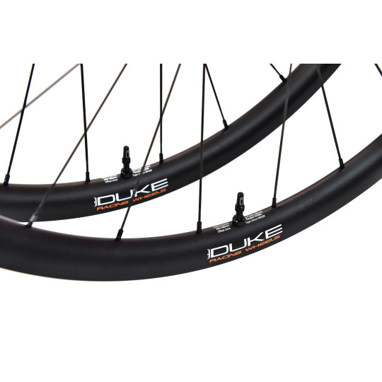 Roue(s) DUKE ROAD RUNNER X 30 DISC / DT SWISS 240 CL SP