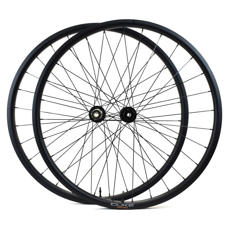 Wheel(s) DUKE WORLD RUNNER 25 DISC / DUKE BADBOY CL SP